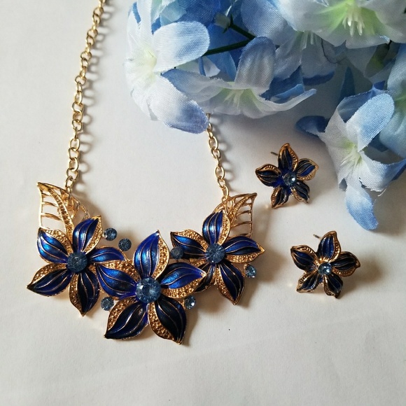 Jewelry | Beautiful Flower Necklace Set | Poshmark